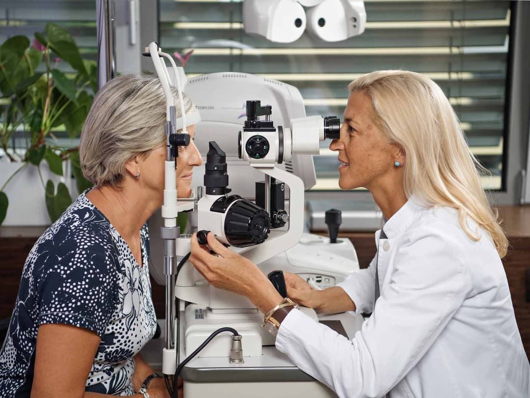 Operacija sive mrene na napotnico | Očesni center Morela